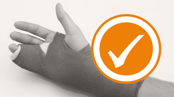 Böller in der Hand explodiert? So geht Erste Hilfe! | Apotheken Umschau