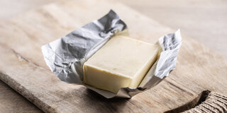 Butter: Kann sie wirklich beim Abnehmen helfen? | Apotheken Umschau